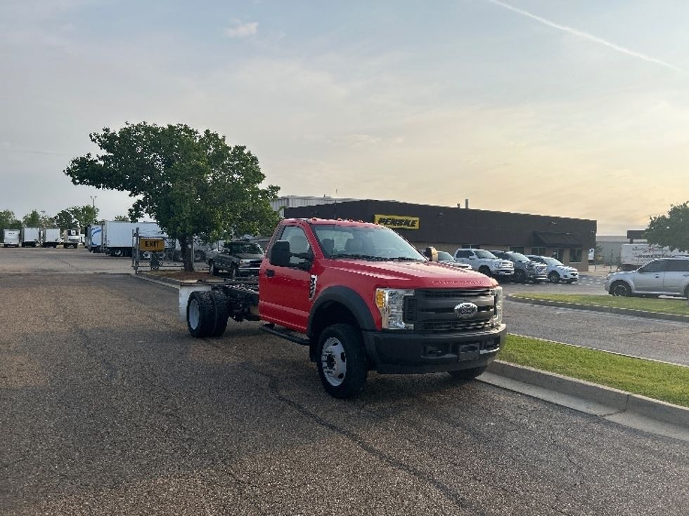 2017 Ford F550 Cab and Chassis Truck
