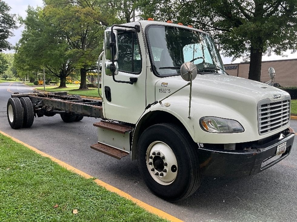 2017 Freightliner M2 Cab and Chassis Truck