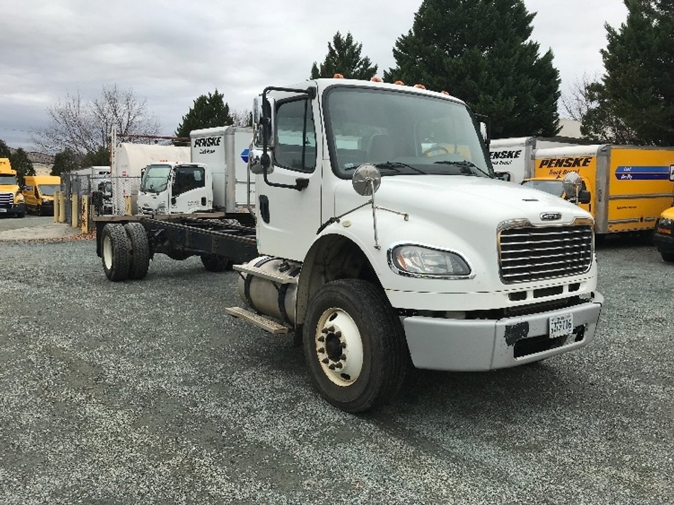 Used Cab and Chassis Trucks for Sale - Penske Used Trucks