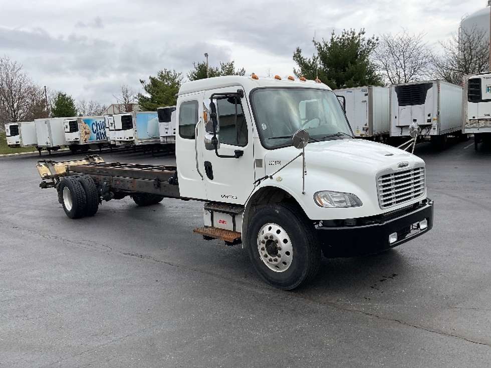 Used Cab and Chassis Trucks for Sale - Penske Used Trucks