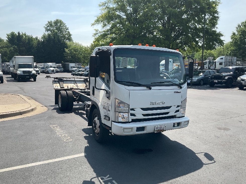 Used Cab and Chassis Trucks for Sale - Penske Used Trucks