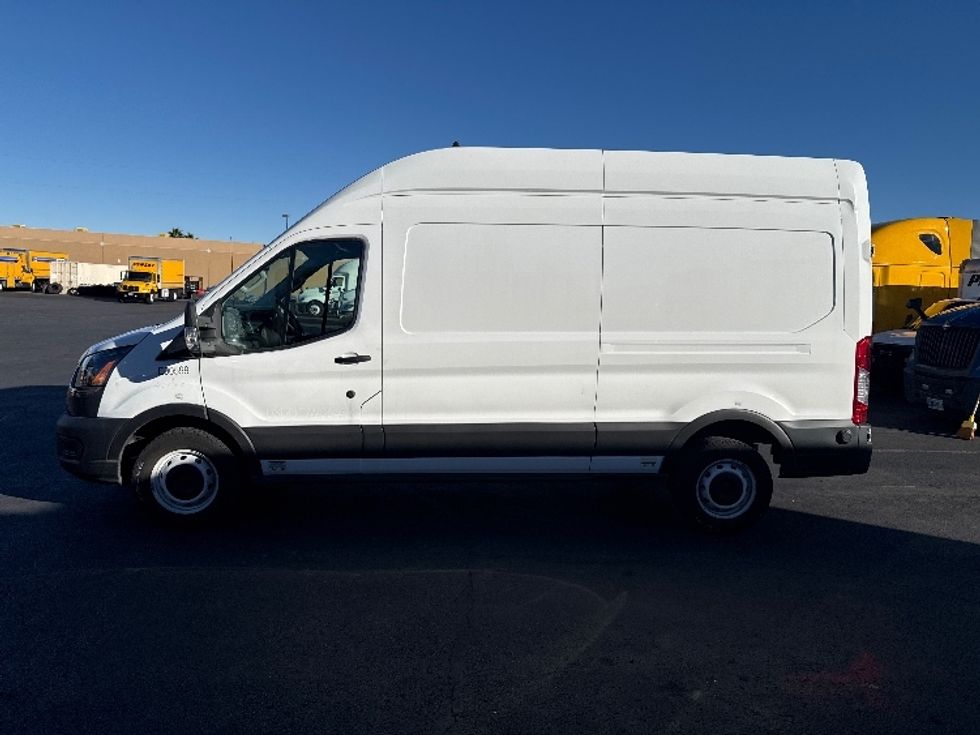 2022 Ford TRAN350E Cargo Van (Panel Van)