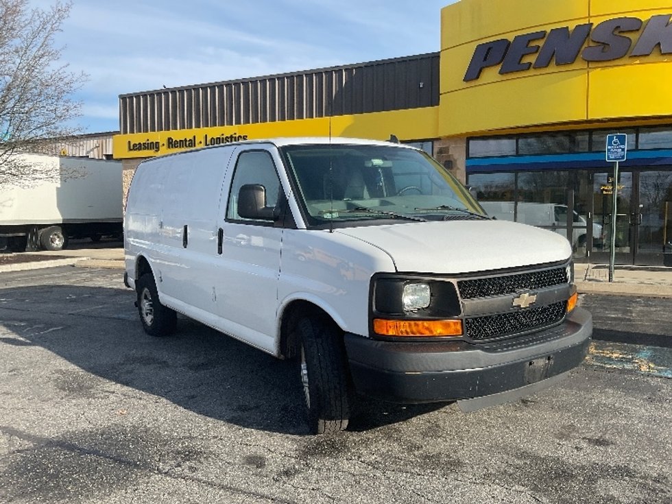 Used Cargo Vans for Sale - Penske Used Trucks