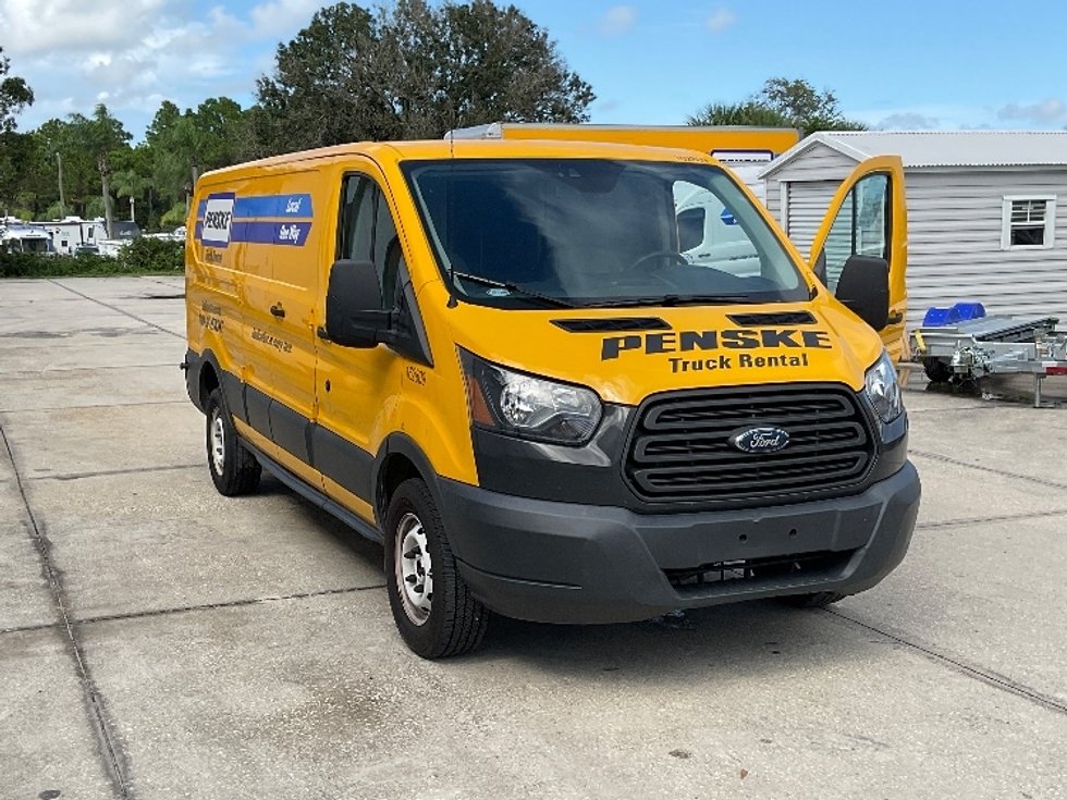 Used Cargo Vans for Sale in FL - Penske Used Trucks