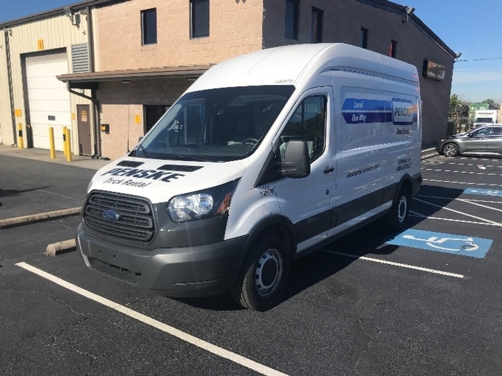 Used Cargo Vans for Sale - Penske Used Trucks