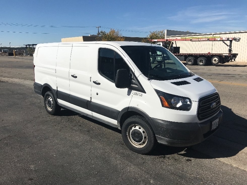 Used Ford Transit 250 Cargo Vans for Sale - Penske Used Trucks