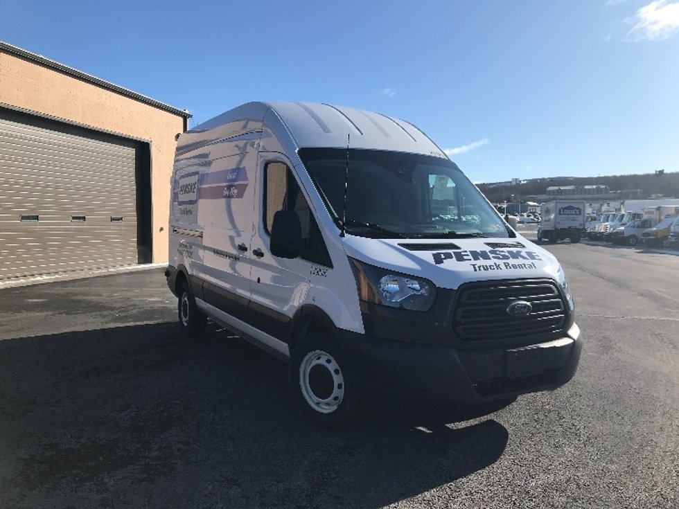 Used Cargo Vans for Sale in NY - Penske Used Trucks