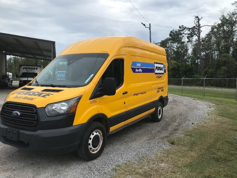 Used Cargo Vans for Sale - Penske Used Trucks