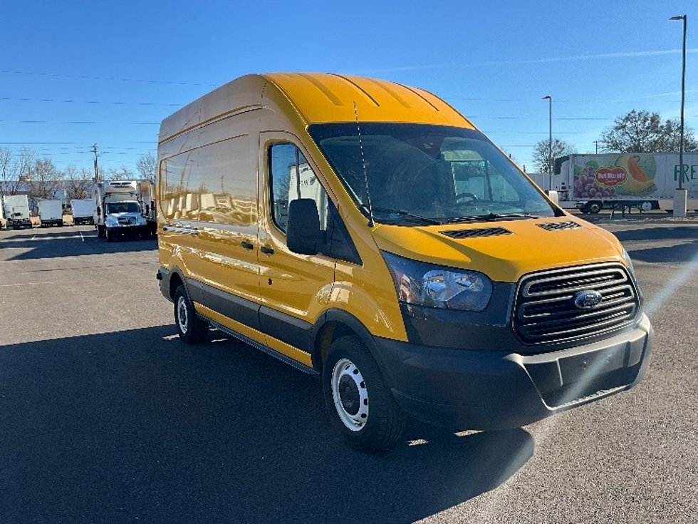 Used Cargo Vans for Sale - Penske Used Trucks