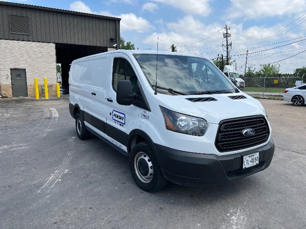 Used Ford Transit 250 Cargo Vans for Sale in TX - Penske Used Trucks