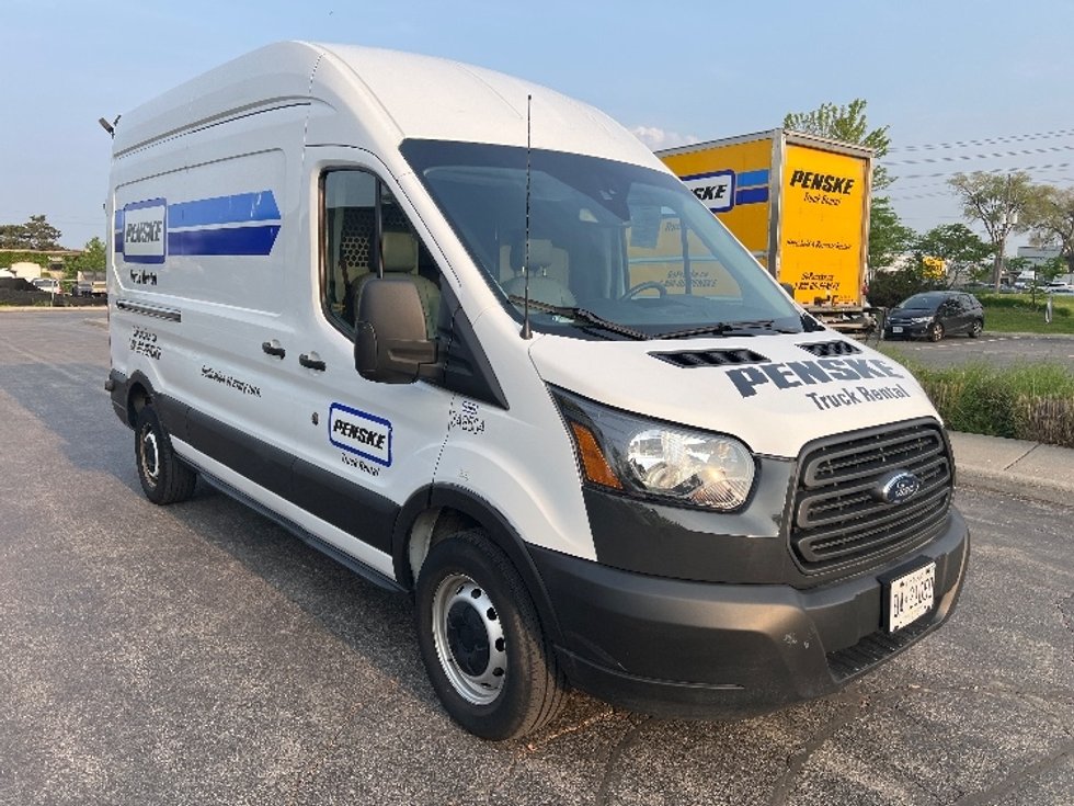 Used Cargo Vans for Sale - Penske Used Trucks
