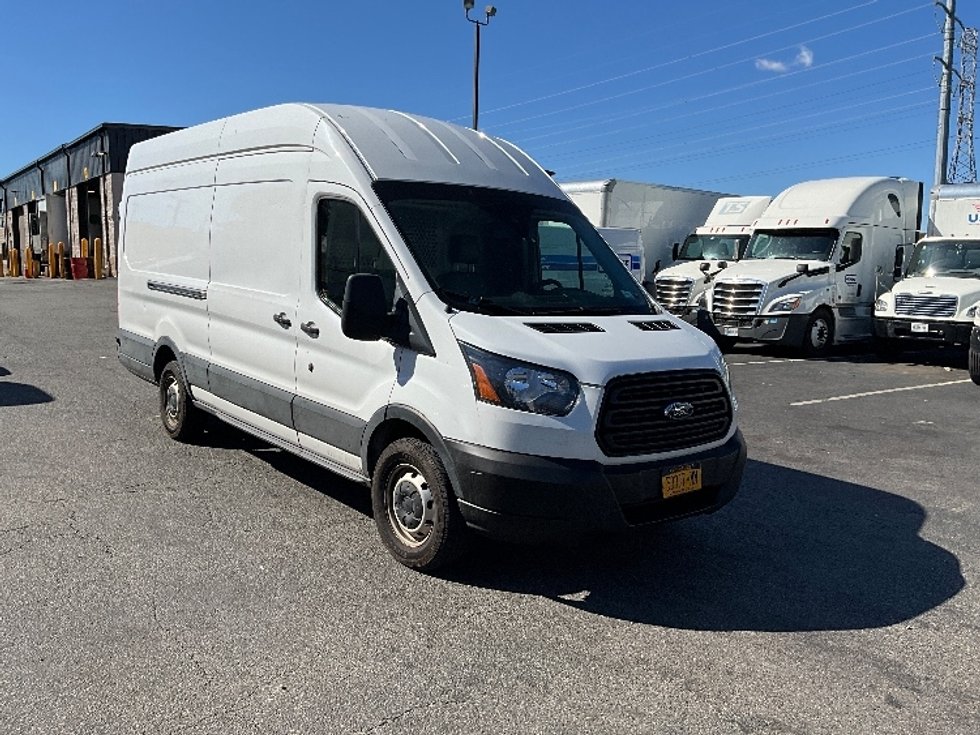 Used Cargo Vans for Sale in NJ - Penske Used Trucks
