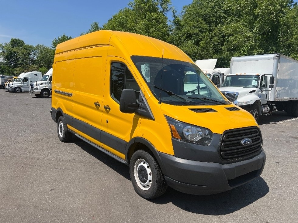 Used Cargo Vans for Sale in PA - Penske Used Trucks