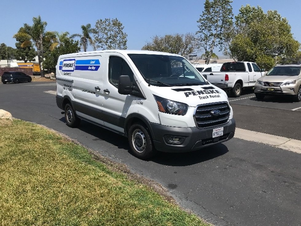 Used Ford Cargo Vans for Sale - Penske Used Trucks