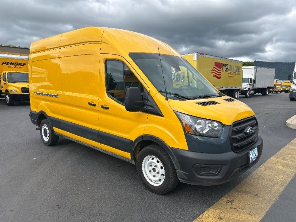 Used Cargo Vans for Sale - Penske Used Trucks