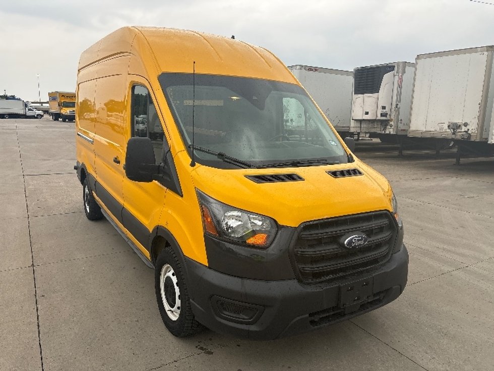 Used Transit 250 Cargo Vans for Sale - Penske Used Trucks