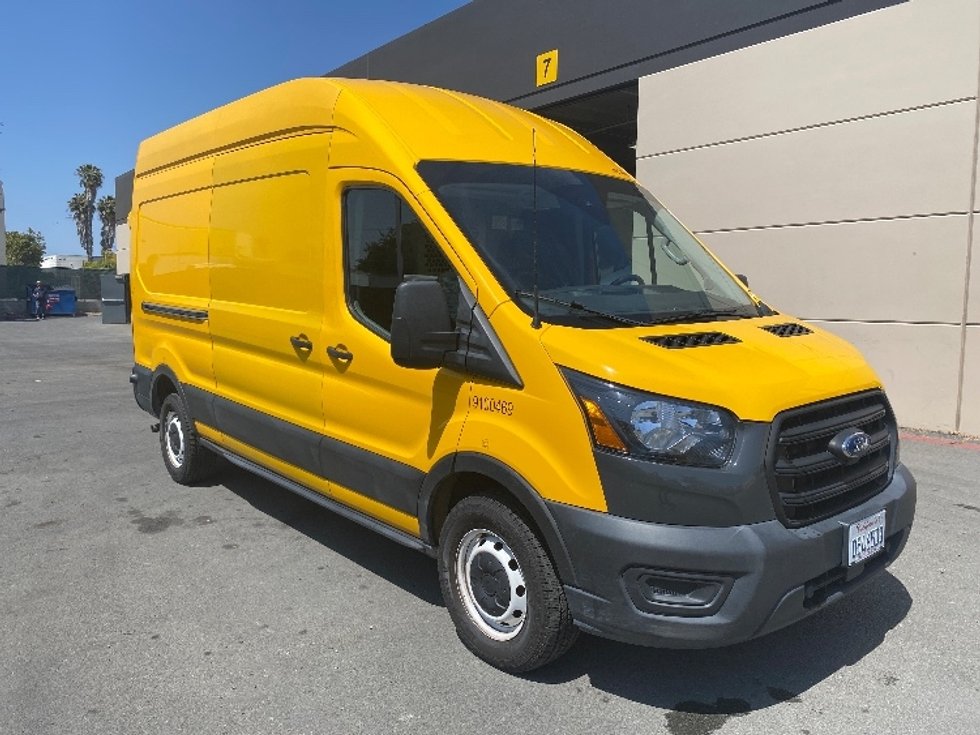 Used Cargo Vans for Sale in Fontana - Penske Used Trucks