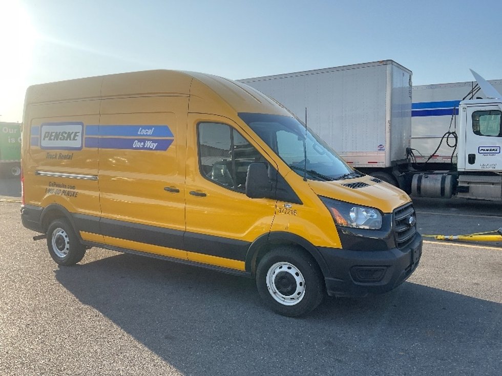 Used Cargo Vans for Sale - Penske Used Trucks