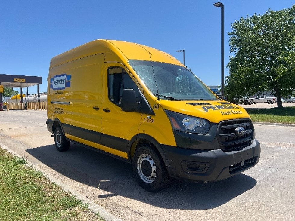 Used Cargo Vans for Sale - Penske Used Trucks
