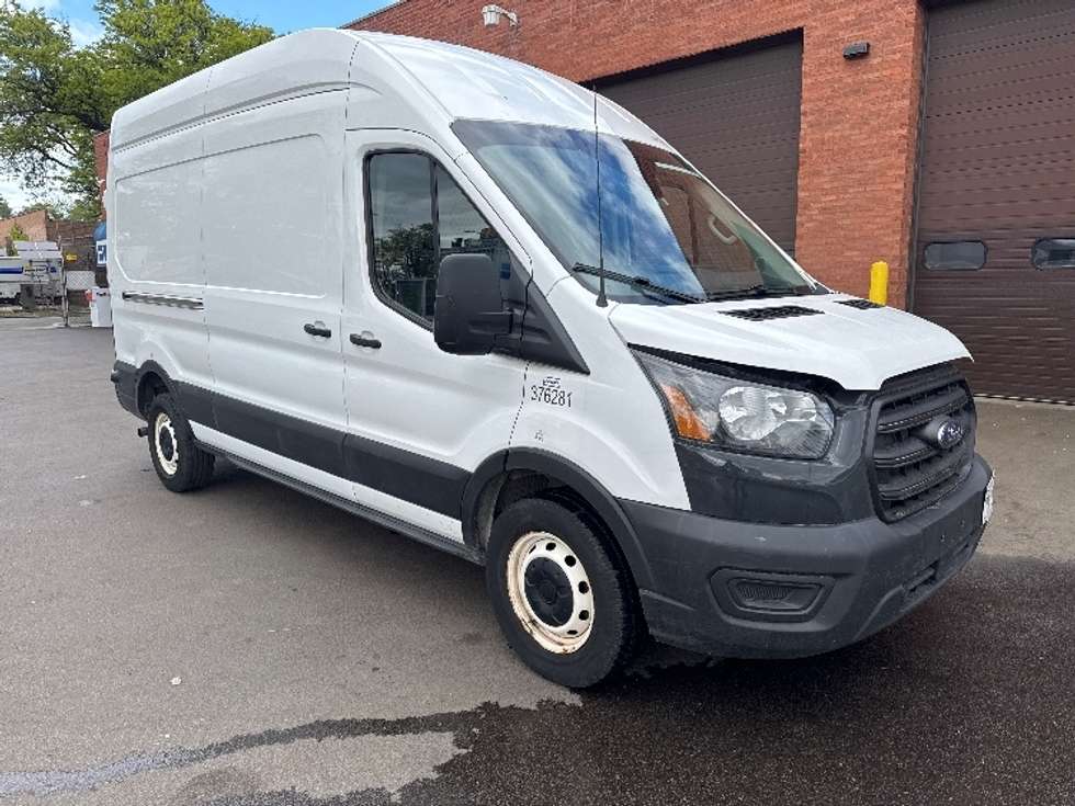 Used Cargo Vans for Sale - Penske Used Trucks