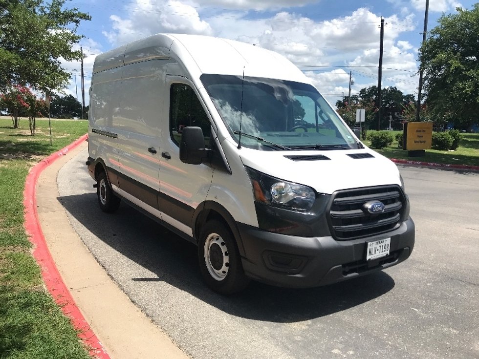 Used Cargo Vans for Sale in TX - Penske Used Trucks