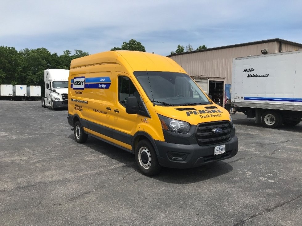 Used Cargo Vans for Sale in NC - Penske Used Trucks