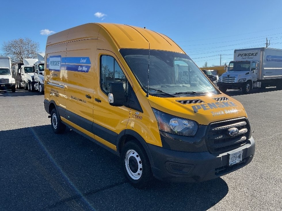 Used Cargo Vans for Sale - Penske Used Trucks