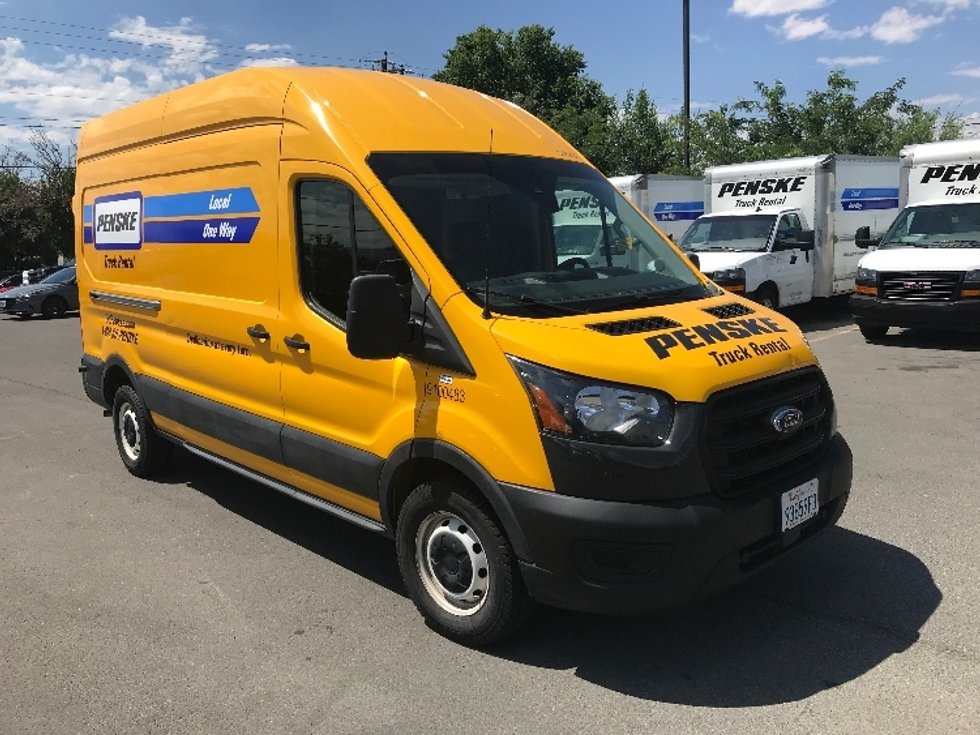 Used Cargo Vans for Sale in CA - Penske Used Trucks