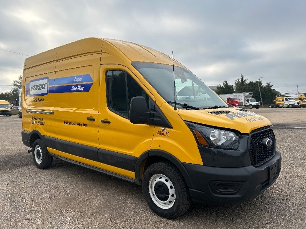 Used Cargo Vans for Sale - Penske Used Trucks