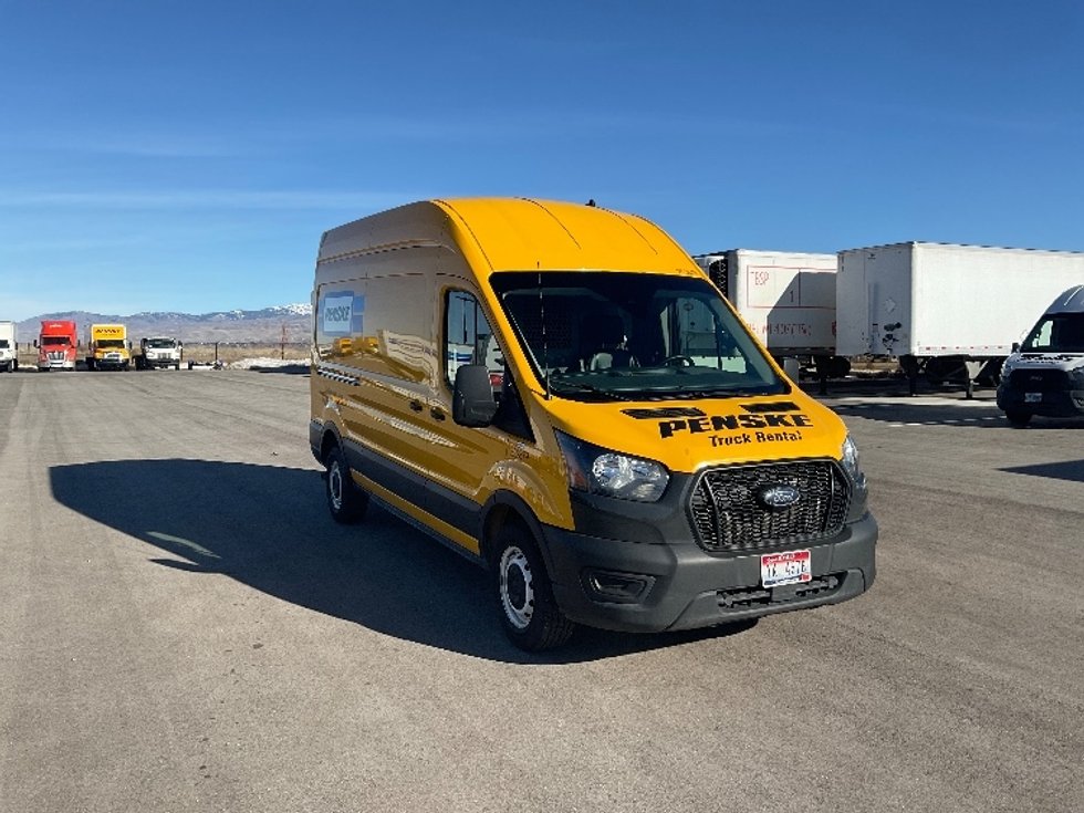 Used Cargo Vans for Sale - Penske Used Trucks