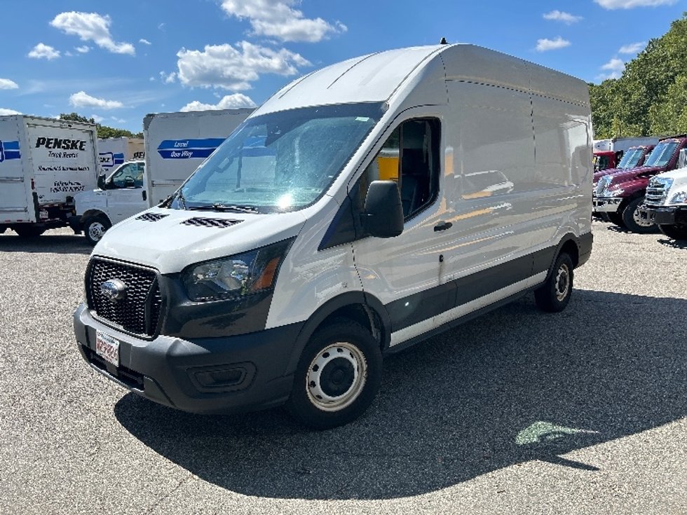Used Cargo Vans for Sale - Penske Used Trucks