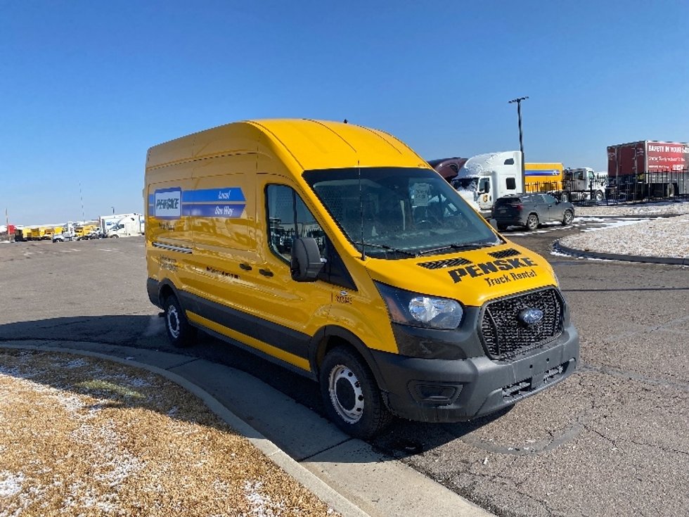 Used Cargo Vans for Sale - Penske Used Trucks