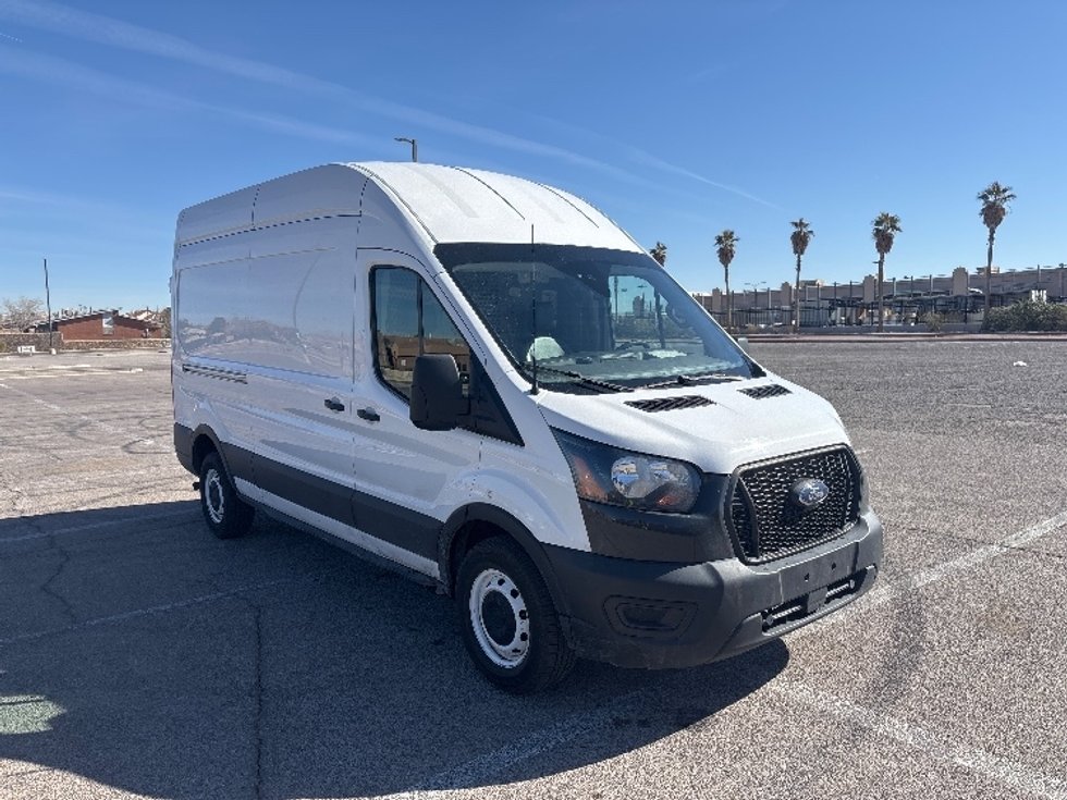 Used Cargo Vans for Sale - Penske Used Trucks
