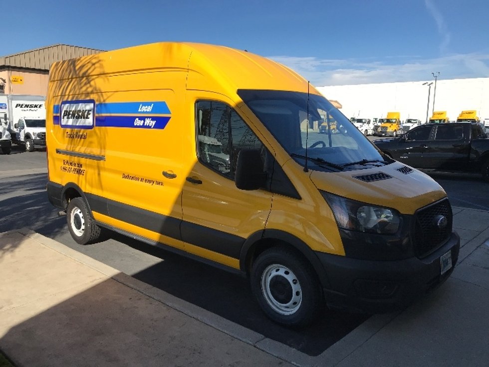 Used Cargo Vans for Sale - Penske Used Trucks