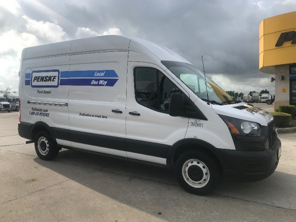 Used Cargo Vans for Sale - Penske Used Trucks