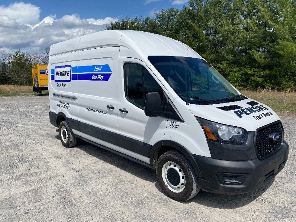 Used Cargo Vans for Sale - Penske Used Trucks