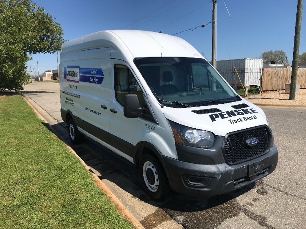 Used Cargo Vans for Sale - Penske Used Trucks