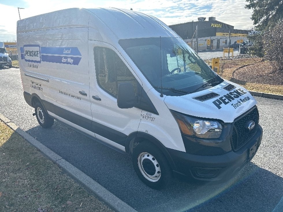 Used Cargo Vans for Sale in NY - Penske Used Trucks