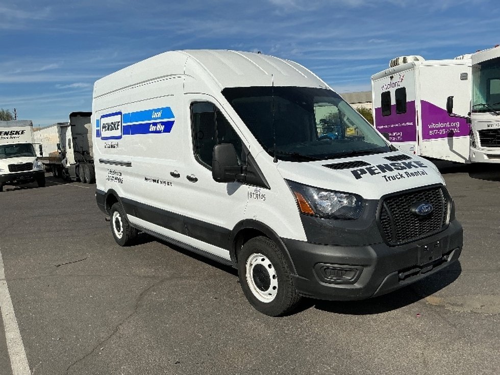 Used Cargo Vans for Sale - Penske Used Trucks