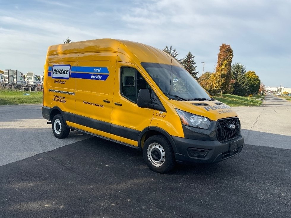 Used Cargo Vans for Sale - Penske Used Trucks