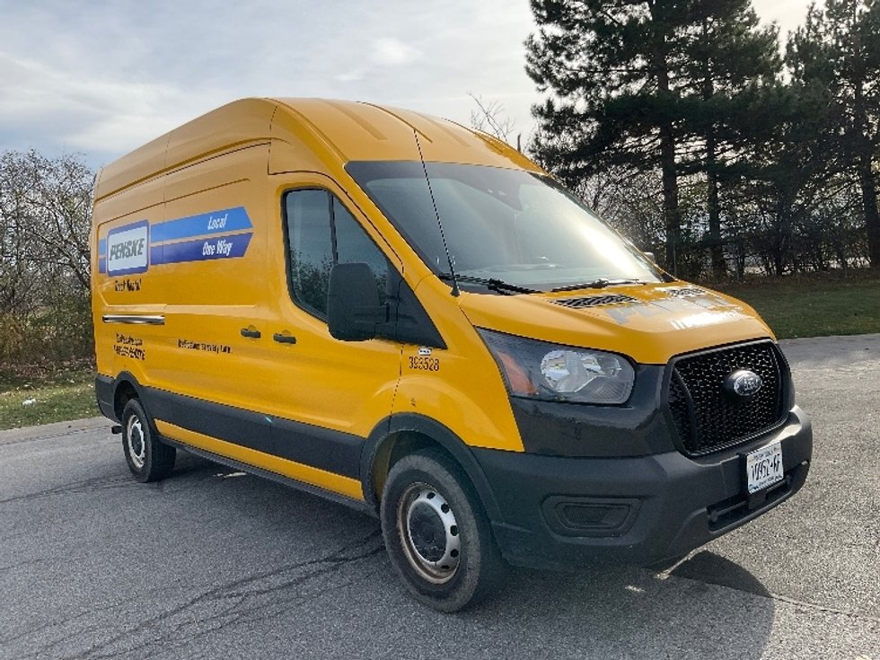 Used Cargo Vans for Sale - Penske Used Trucks