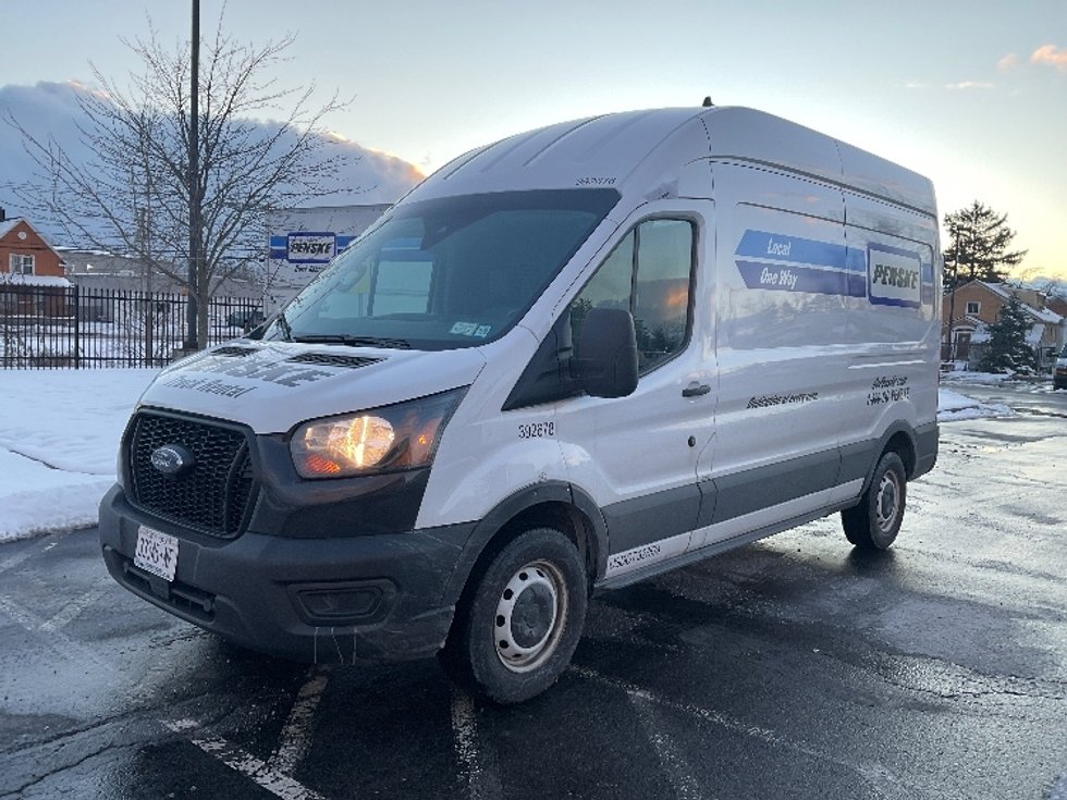 Used Cargo Vans for Sale - Penske Used Trucks