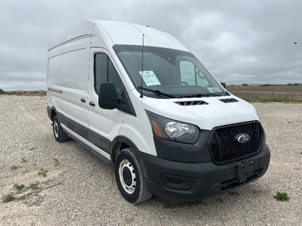 Used Cargo Vans for Sale - Penske Used Trucks