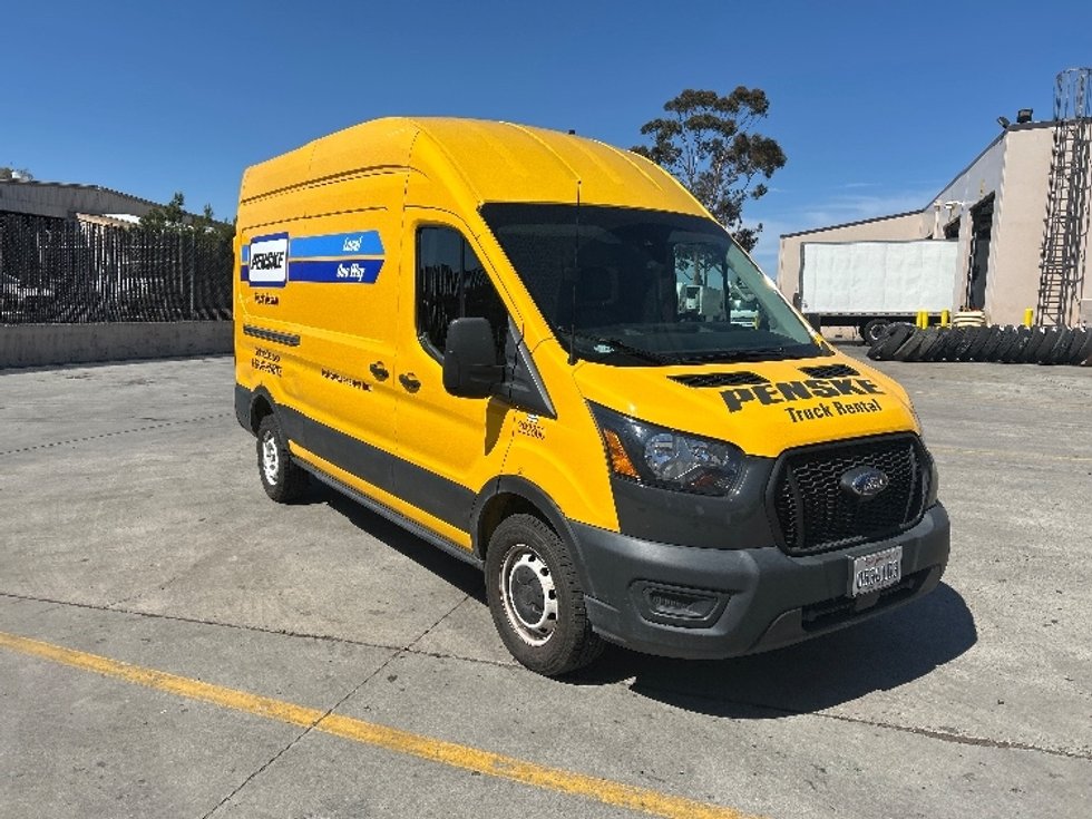 Used Cargo Vans for Sale - Penske Used Trucks