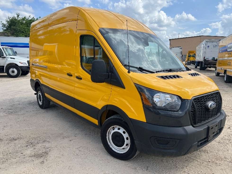Used Transit 250 Cargo Vans for Sale in Valdosta - Penske Used Trucks