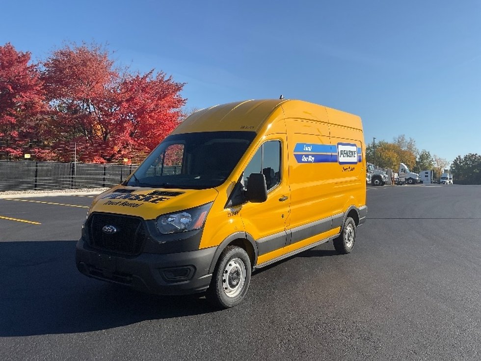Used Cargo Vans for Sale - Penske Used Trucks