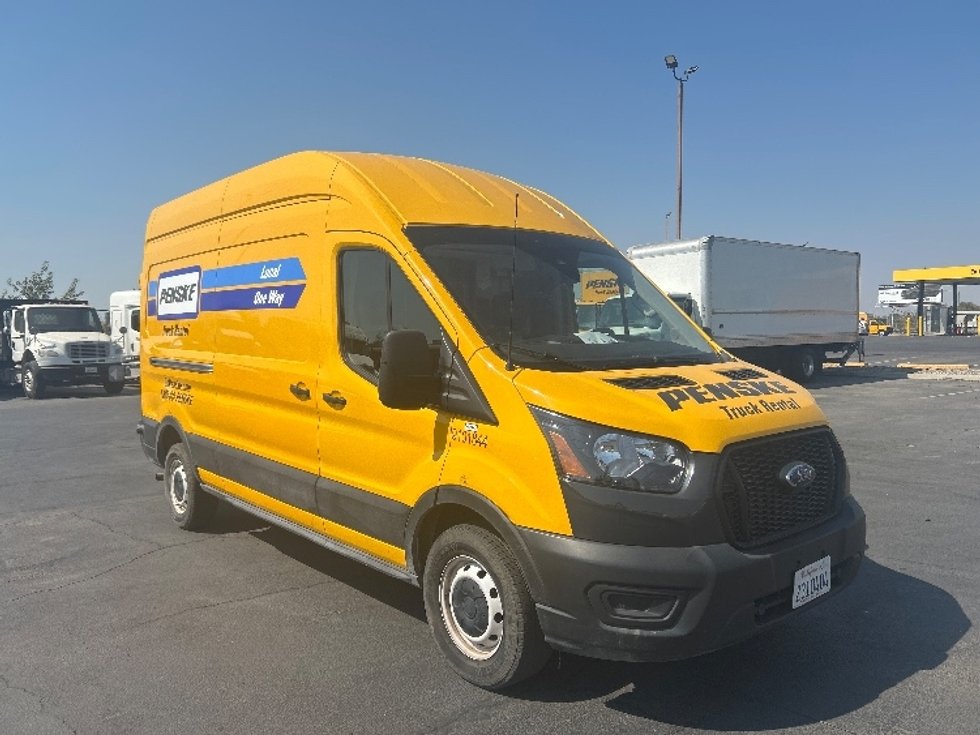 Used Cargo Vans for Sale - Penske Used Trucks