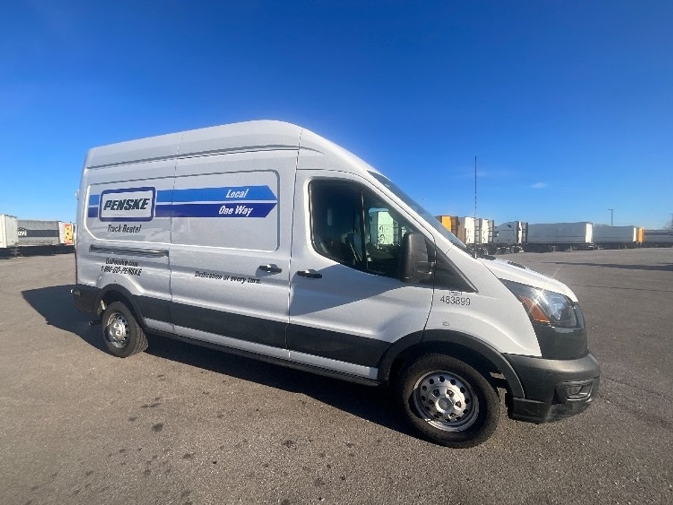 Used Cargo Vans for Sale - Penske Used Trucks