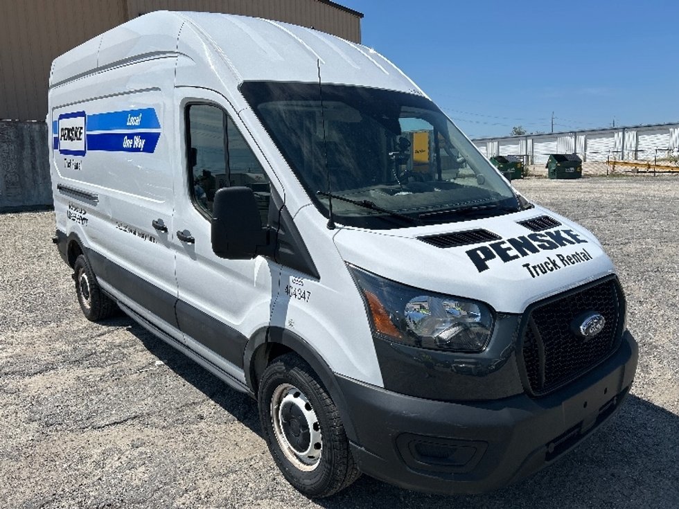 Used Cargo Vans for Sale - Penske Used Trucks
