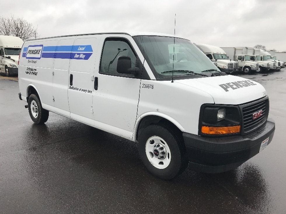 Used Cargo Vans for Sale - Penske Used Trucks